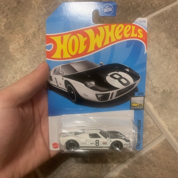 Mattel | Toys | 224 Hot Wheels Ford Gt 40 Hw Factory Fresh 8 Ball White ...